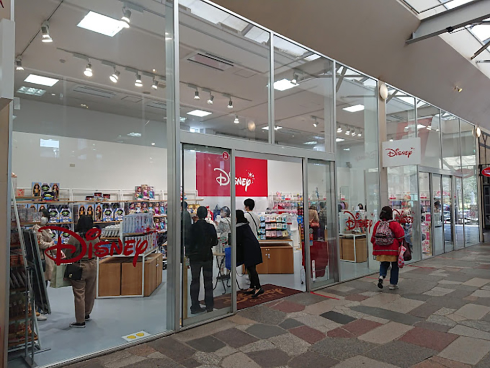 แจกพิกัดร้าน Disney Store Japan มีที่ไหนบ้าง ตามไปสอยกันได้เลย